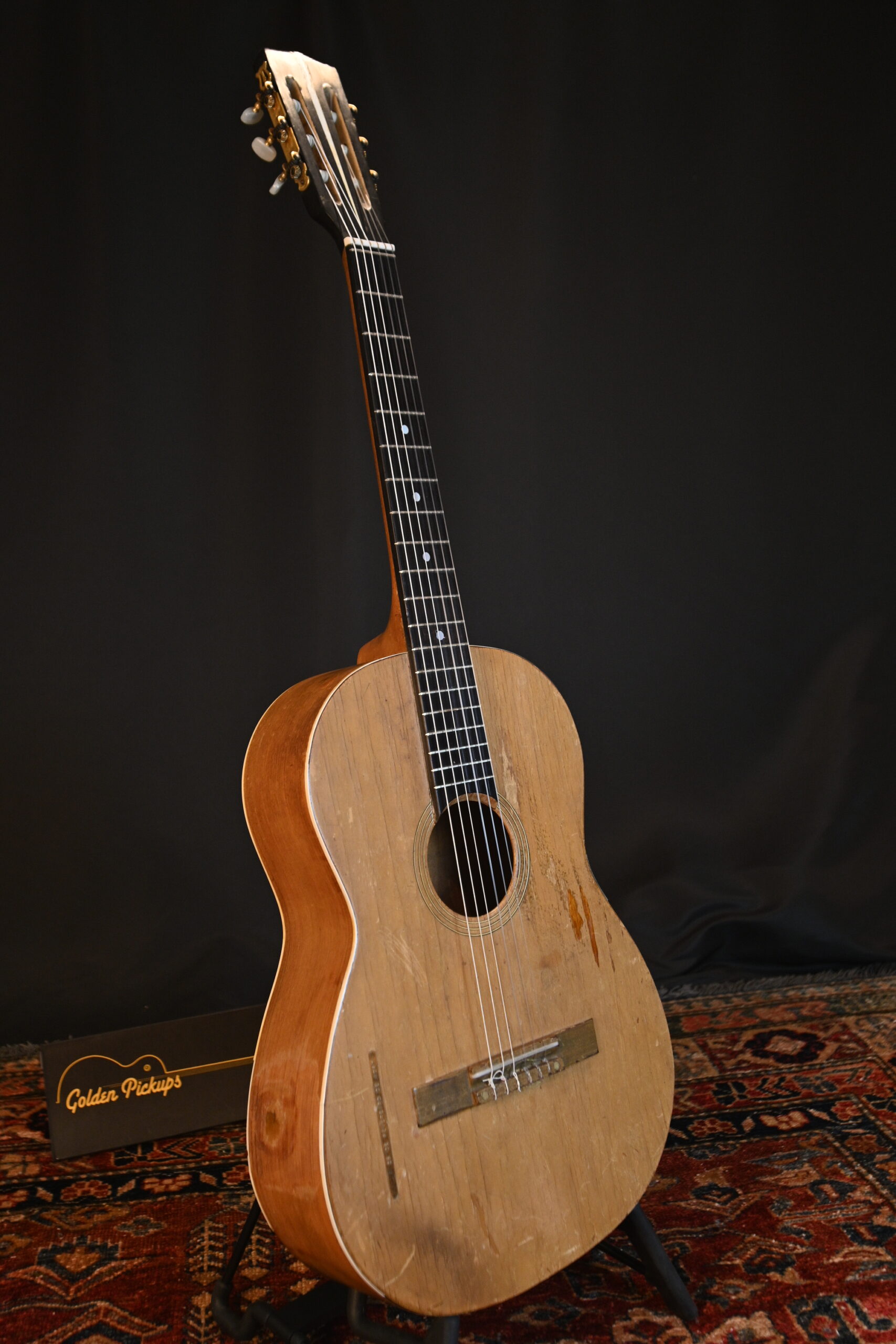 Vintage 1940s Classical Flamenco Guitar From Brazil - Amazing Mojo Vibe ...